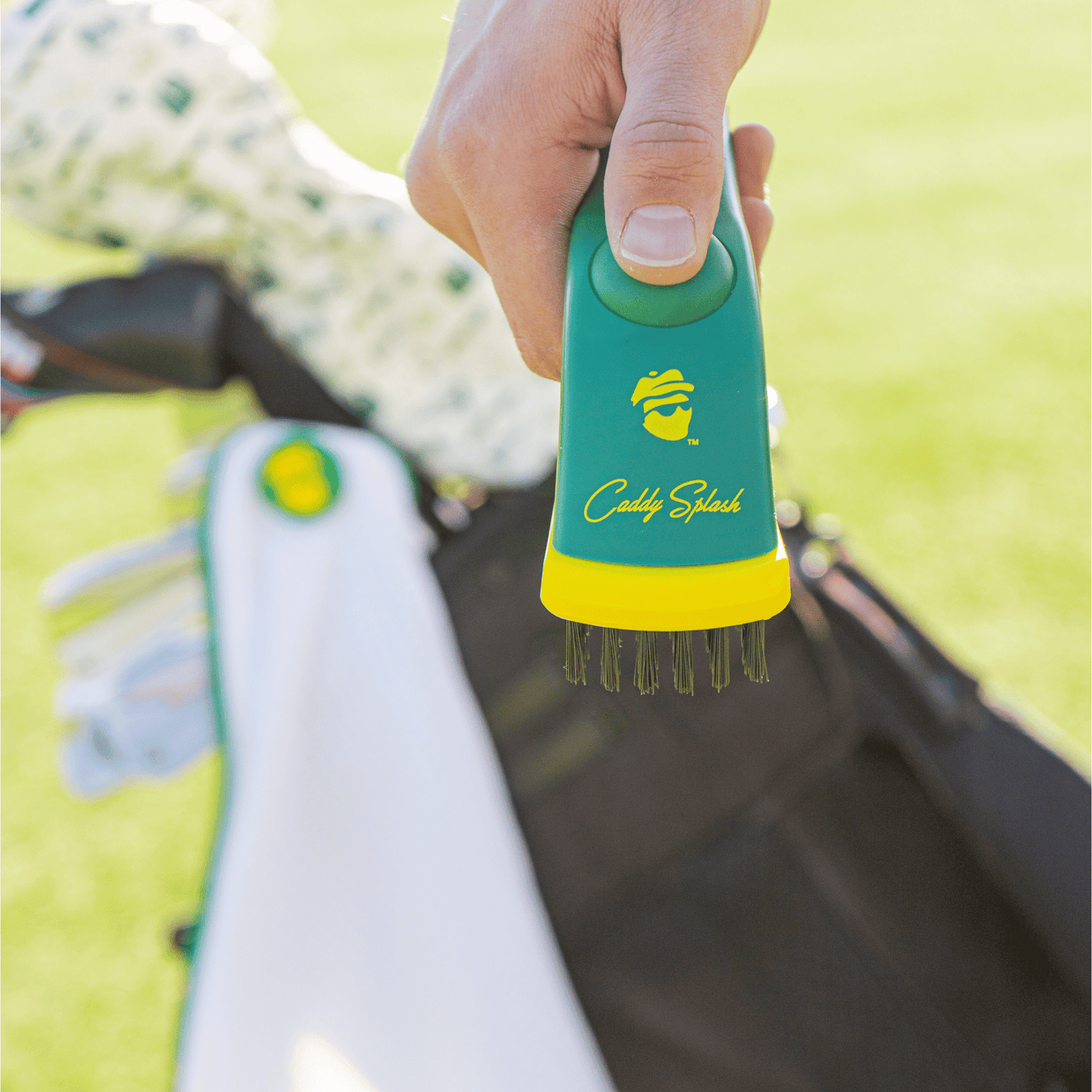"The Golf Water Scrub Club Brush" by Caddy Splash – Caddy Splash