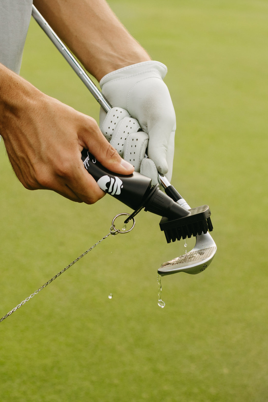 The Ultimate Solution to Dirty Golf Clubs by Caddy Splash